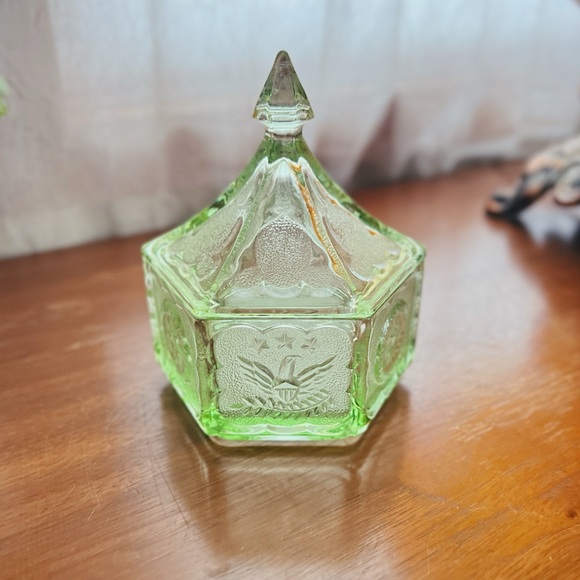 Indiana Glass | Accents | Vintage Colonial Green Candy Box | Poshmark